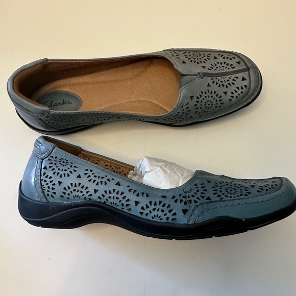 Clarks | Shoes | Clarks Artisan Blue Leather Flats Laser Cutouts 7m Euc ...